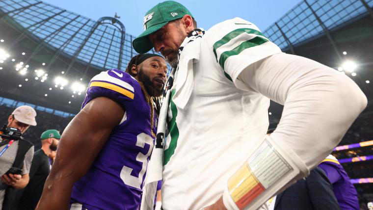 Vikings may join Steelers and Giants in Aaron Rodgers sweepstakes for insurance on ex-Michigan ...