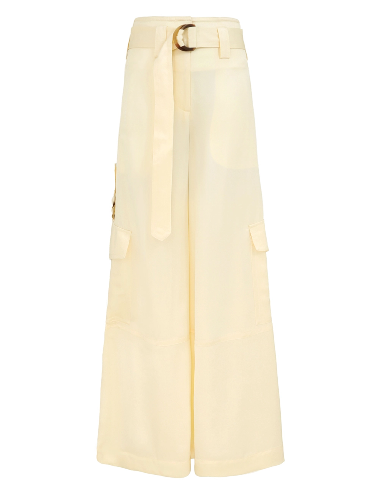 Katie Holmes Tampil Elegan dengan Busana Berbahan Sutra Warna Lemon ...