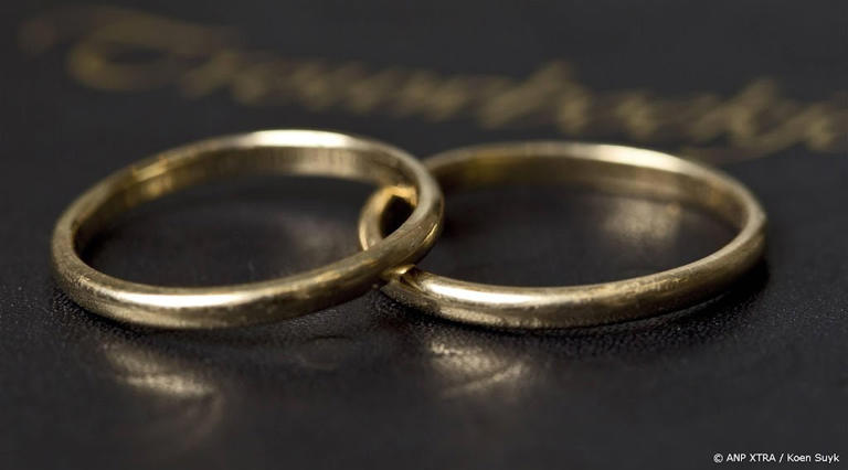 Rapper Kosso getrouwd: call us Mrs. & Mr. Dervishaj