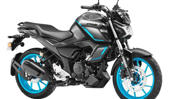 2025 Yamaha FZ-S Fi Hybrid launched at ₹1.45 lakh, is India's first ...