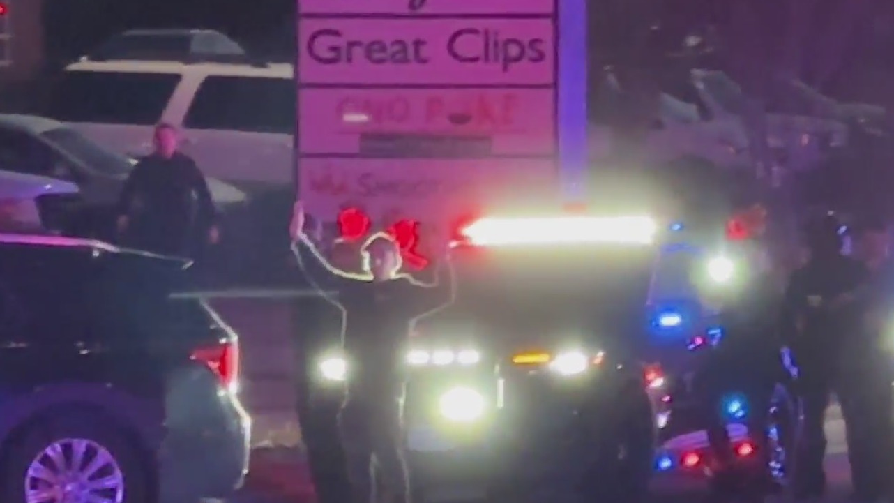 Homicide investigation, police chase ends with arrest in Hurst