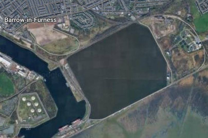 'UK's largest' floating solar farm plan to power BAE Systems