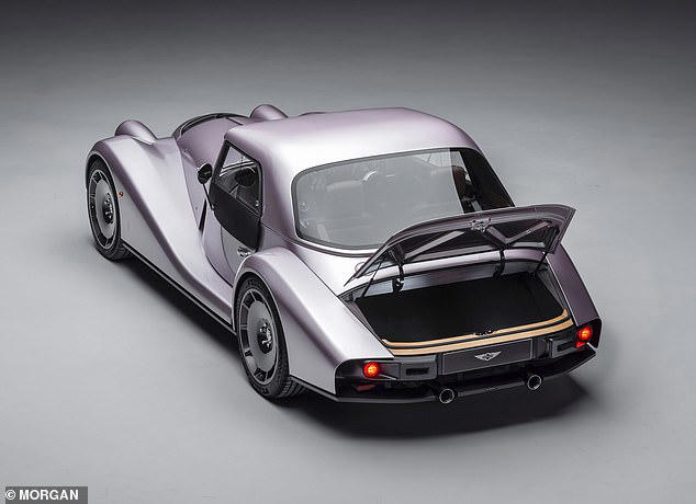 Morgan unveils the £102,000 Supersport to take the 115-year-old British ...