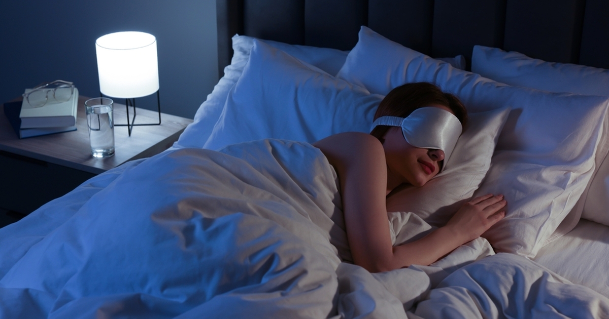 15 Research-Backed Tips for Sleeping Better at Night