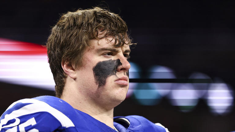 Report: Vikings sign Colts free agent starting RG Will Fries to 5-year ...