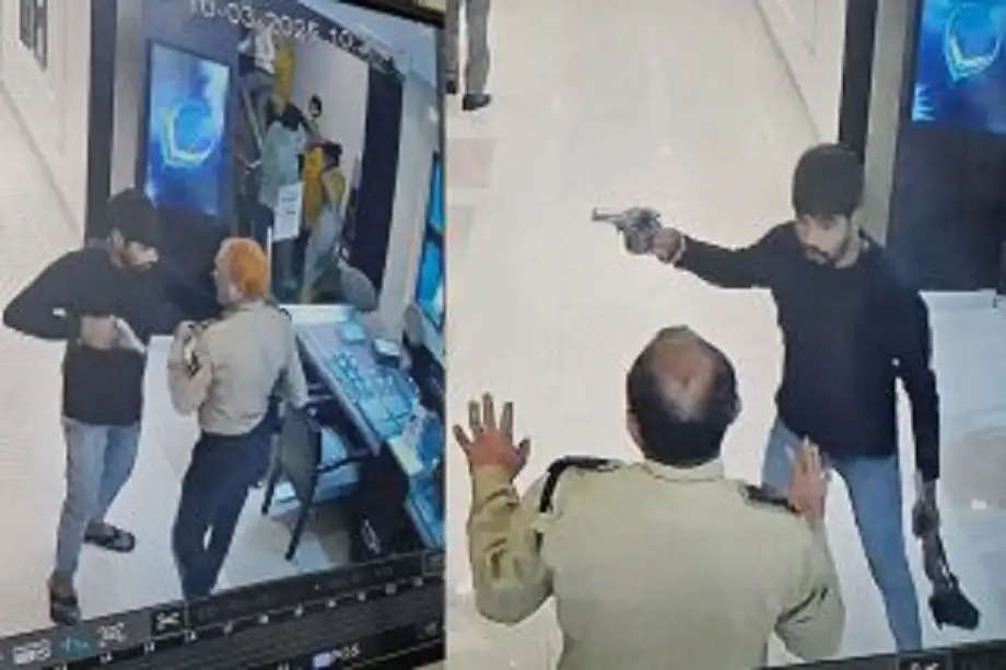 Arrah Tanishq Loot: Encounter in Arrah Tanishq showroom robbery case ...