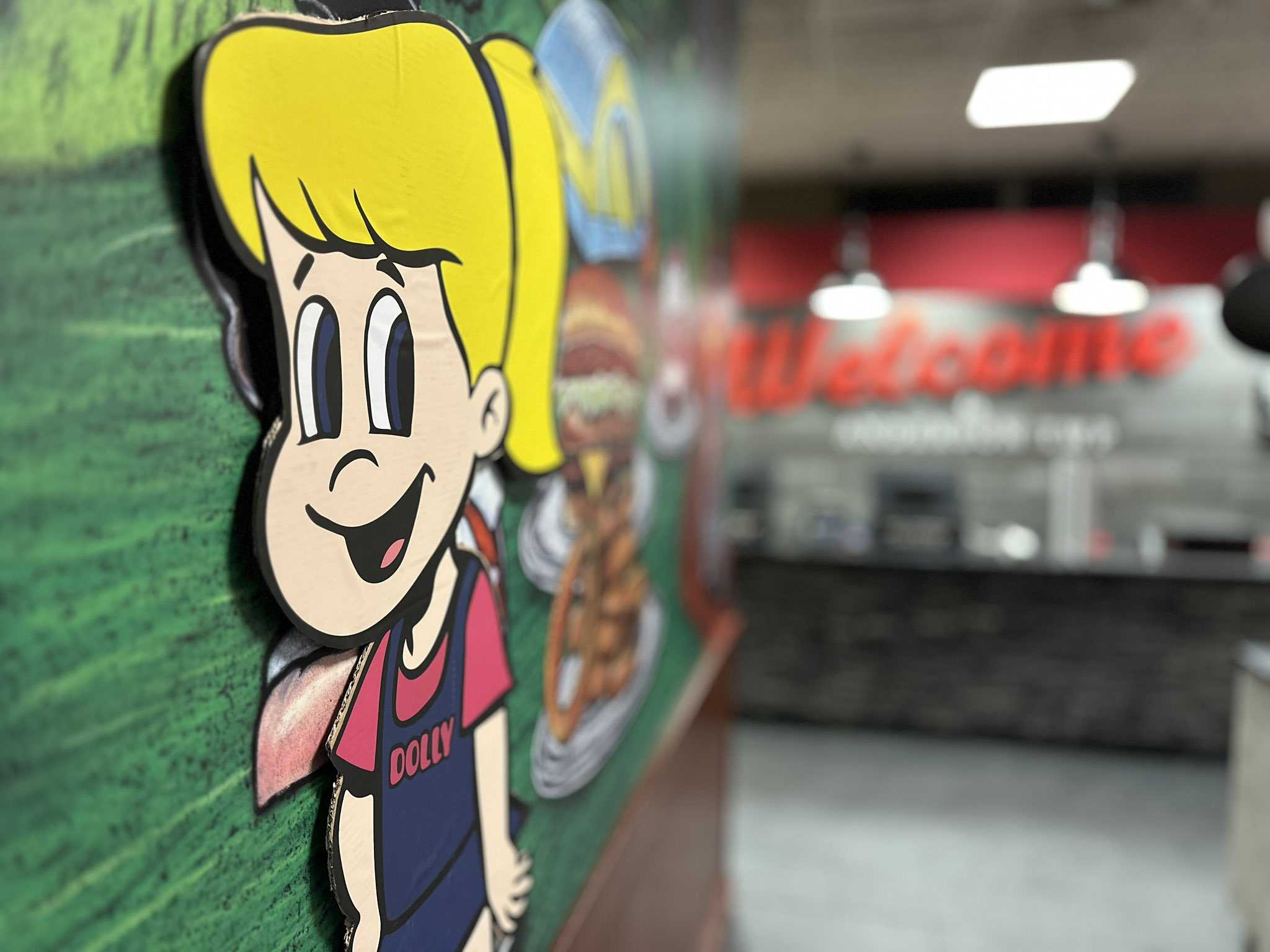 Battle of the Big Boys: Restaurant opens inside former Frisch's, with ...