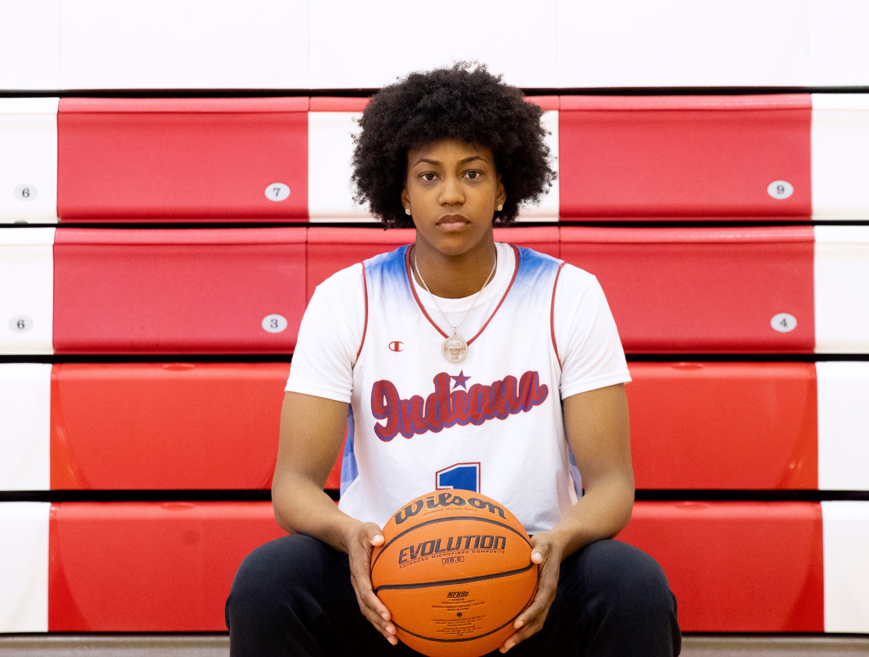 Former Miss Basketball boosts No. 1 UConn women's basketball over Butler