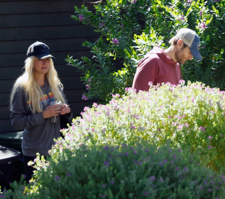 Jennifer Garner’s Boyfriend John Miller Spotted With Ex-Wife Amid Ben ...