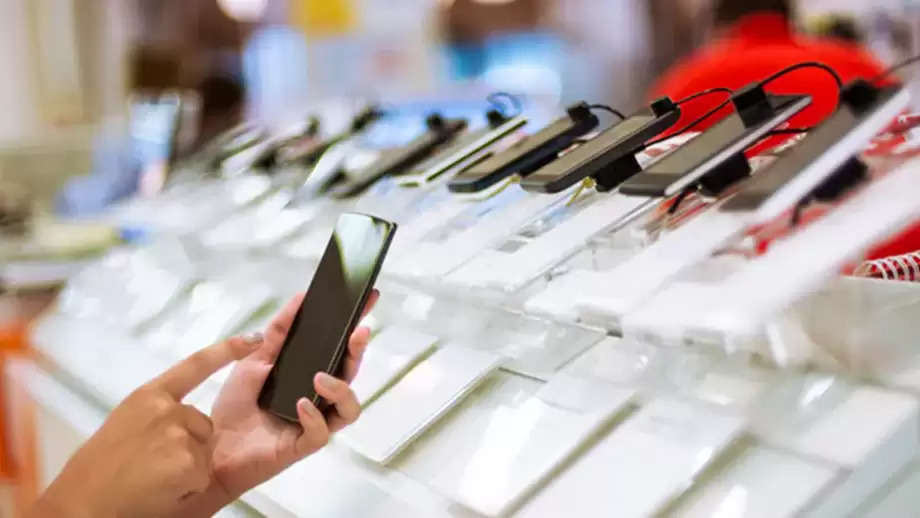 Smartphone Tips: Should you buy a smartphone online or offline? Know ...