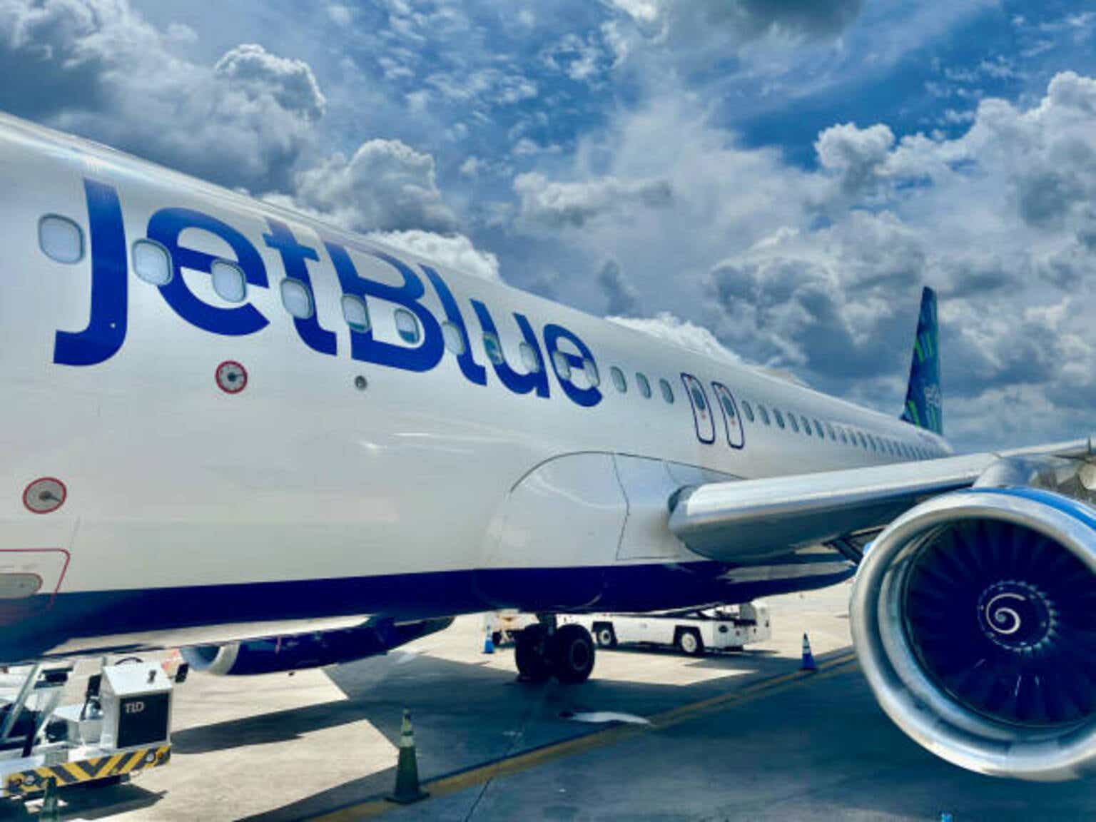 JetBlue faces union criticism over domestic partnership plan - report