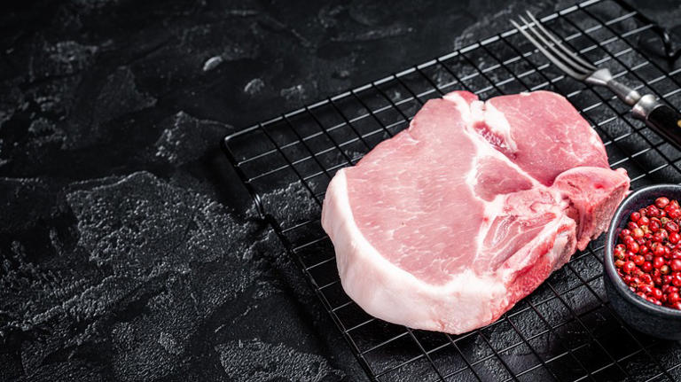 12 Tips For The Juiciest Baked Pork Chops