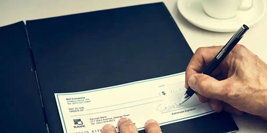 Banking: If you do not correct this mistake even after the cheque ...