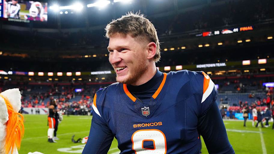Buccaneers sign top 10 punter in free agency from Broncos