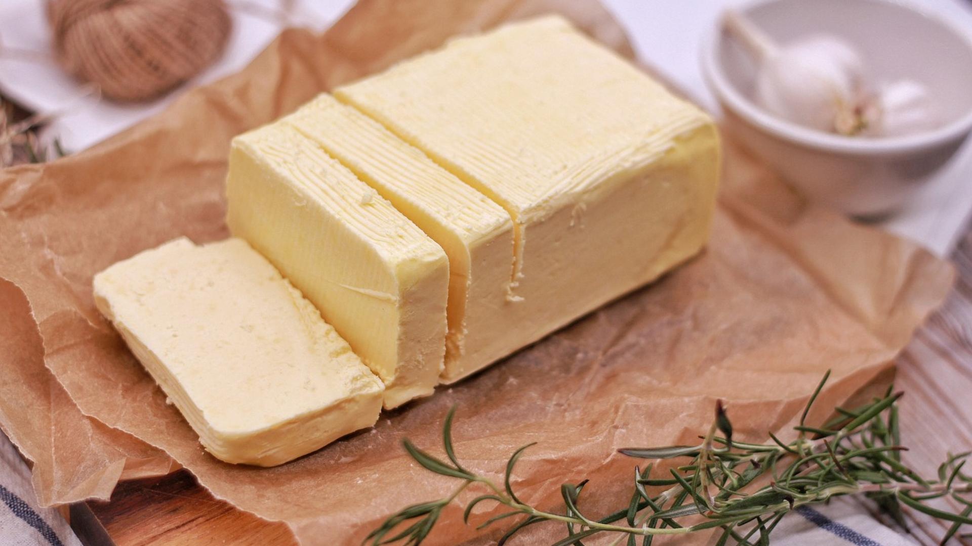 Butter vs. Margarine – The Ultimate Showdown in Baking Science