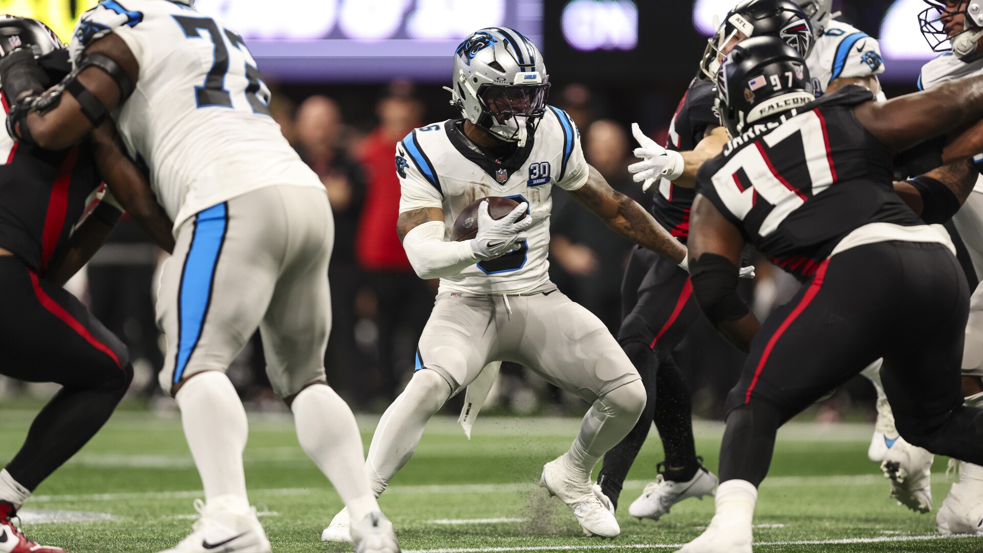 Panthers cut Miles Sanders