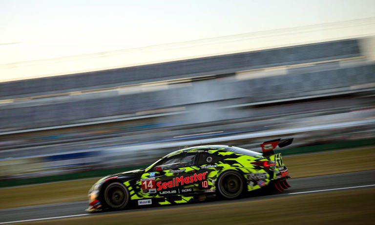 IMSA gets back on track at Sebring