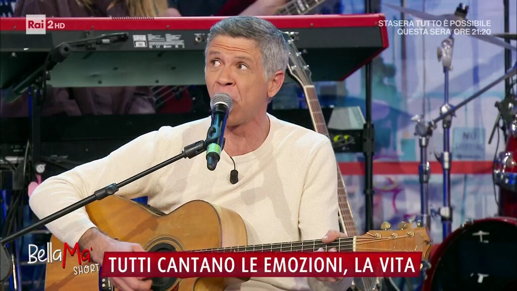 Marco Morandi canta "I migliori anni della nostra vita" - BellaMa' 11/03/2025