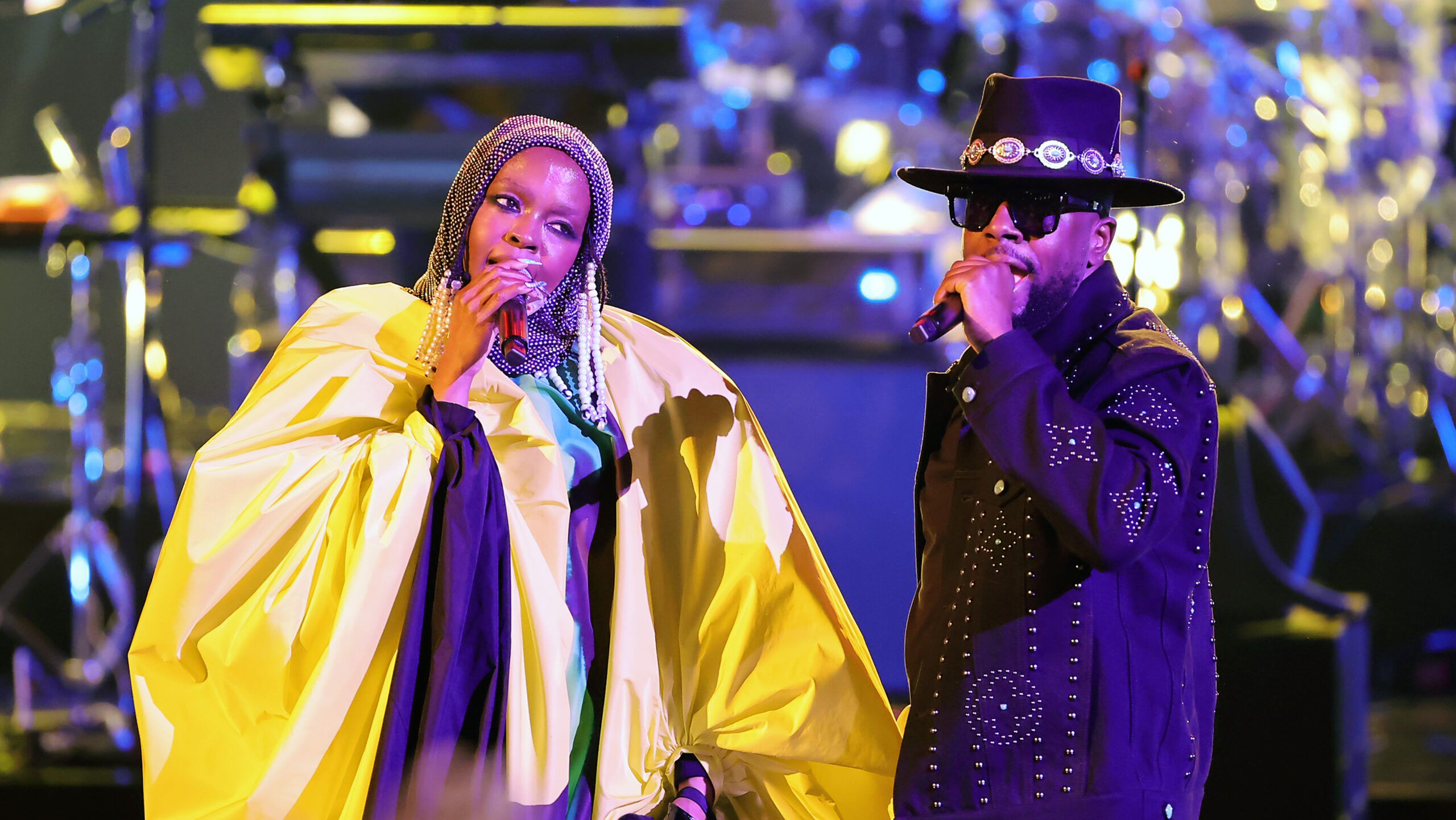 Lauryn Hill and Wyclef Jean surprise mourners with a moving tribute at ...
