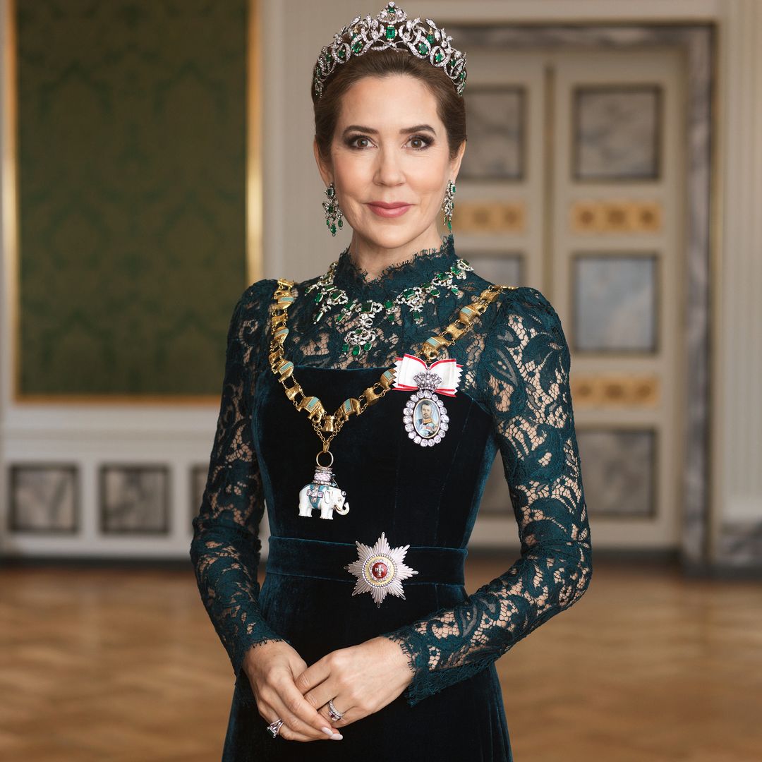 Mary de Dinamarca: la reina que transforma joyas olvidadas en emblemas ...