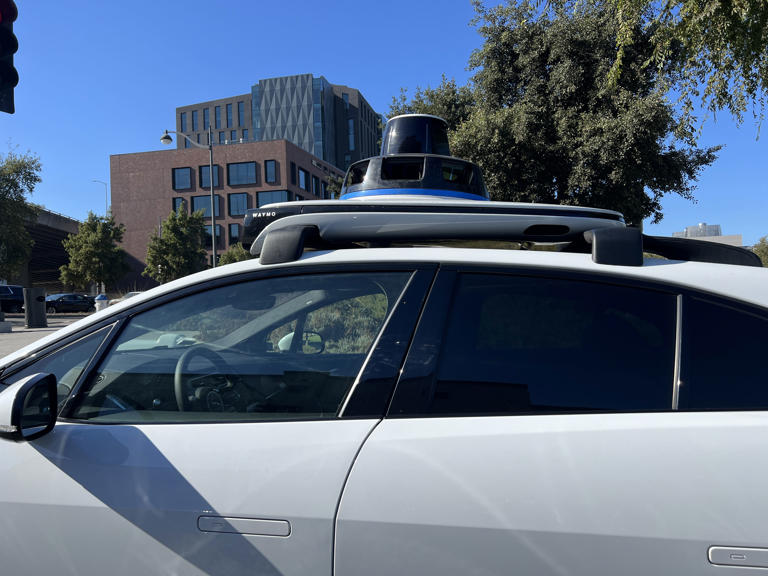 Waymo is now offering 24/7 robotaxi rides in Silicon Valley
