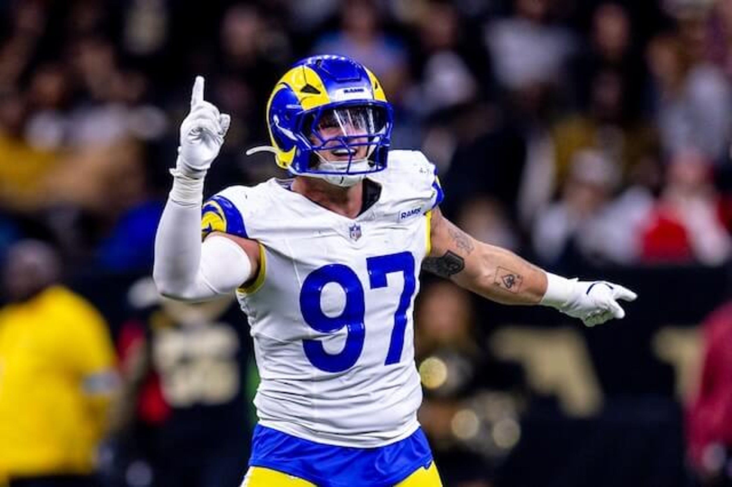 Rams Free Agent Michael Hoecht Signing 3-Year Contract With Bills