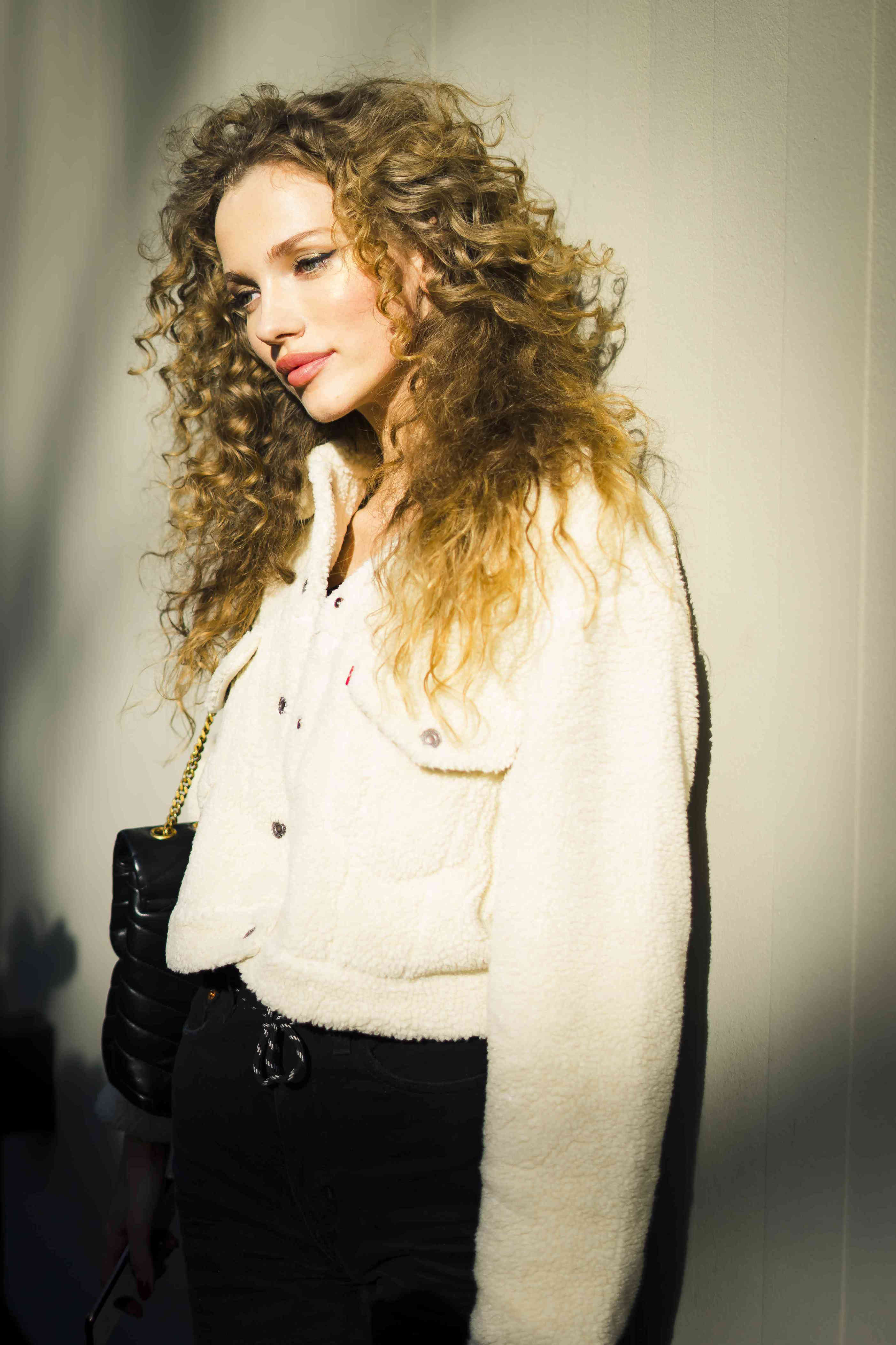 Everything You Need to Know About Irish Curls—AKA Half Straight, Half ...