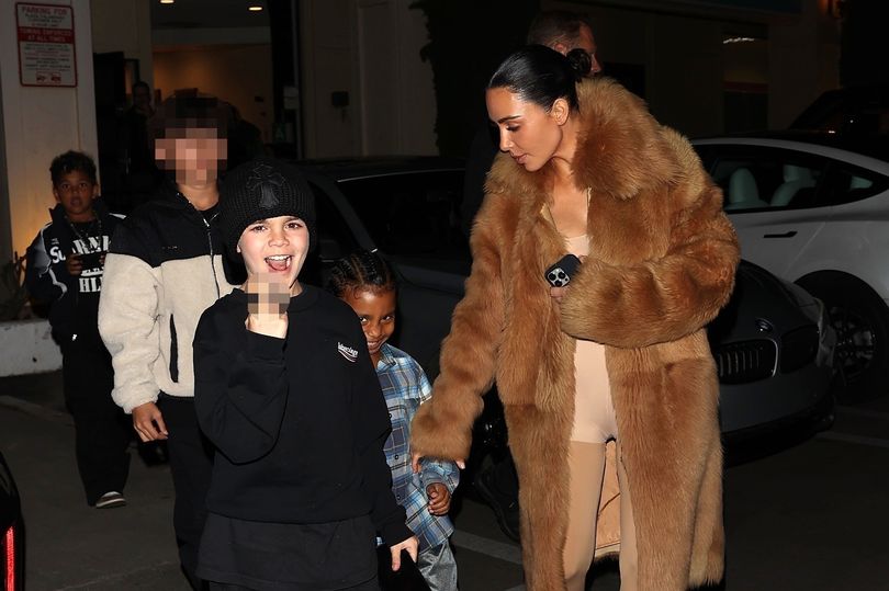 Kim Kardashian transforms into 'dupe' Bianca Censori but fans are ...