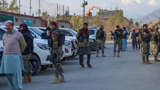 Pakistan train hijack: Police contradict BLA's '182 hostage' claim, say ...