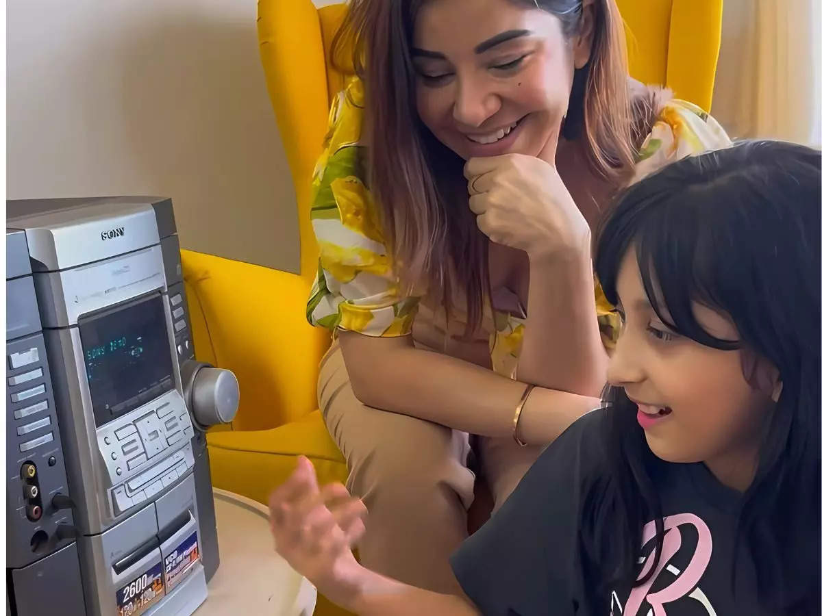 Gen alpha kid’s hilarious reaction to cassette player leaves internet ...