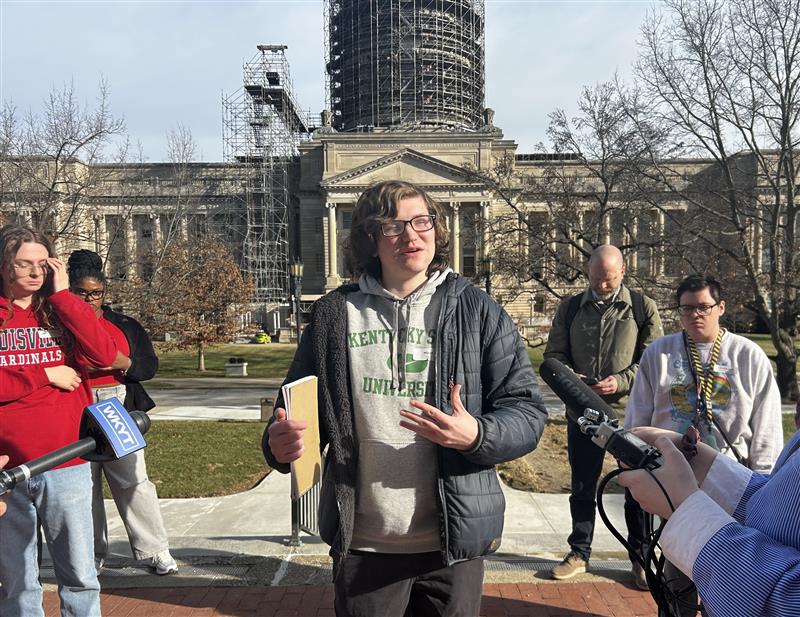 Kentucky GOP lawmakers worked in secrecy and silenced voters. Here's ...