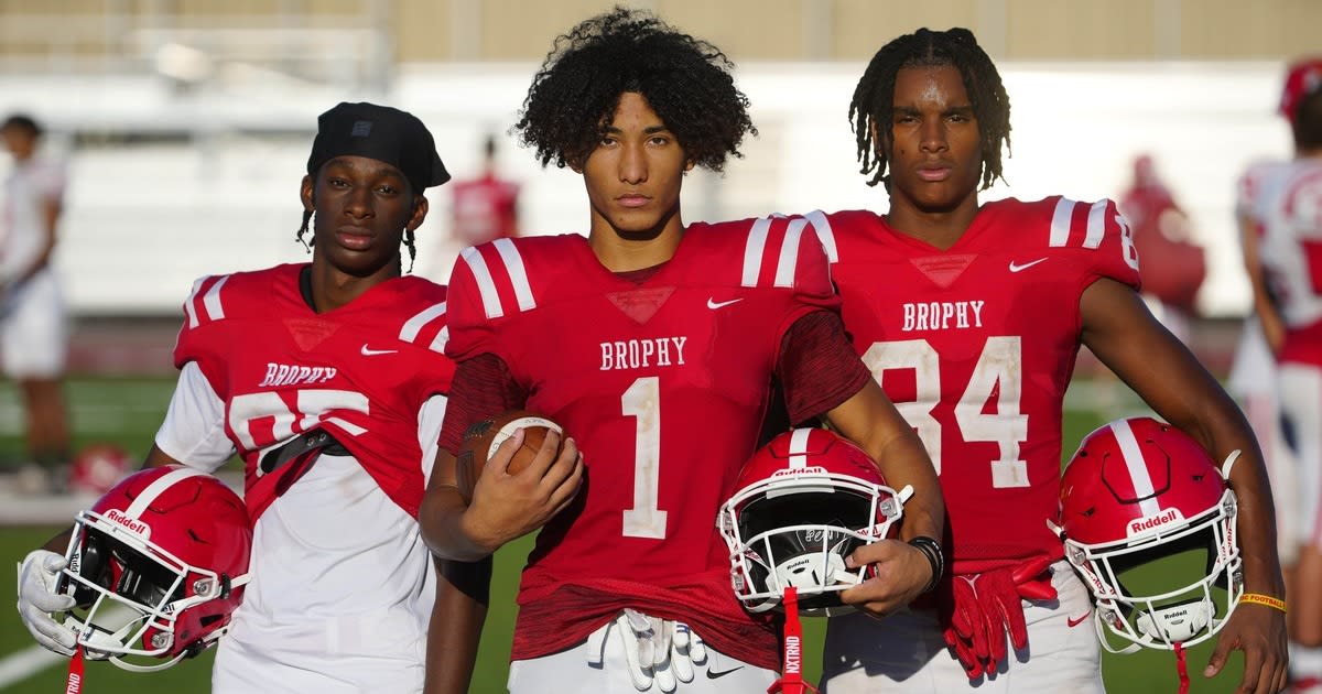 2027 wide receiver Donovan McNabb Jr. offered by new Norfolk State head coach Michael Vick