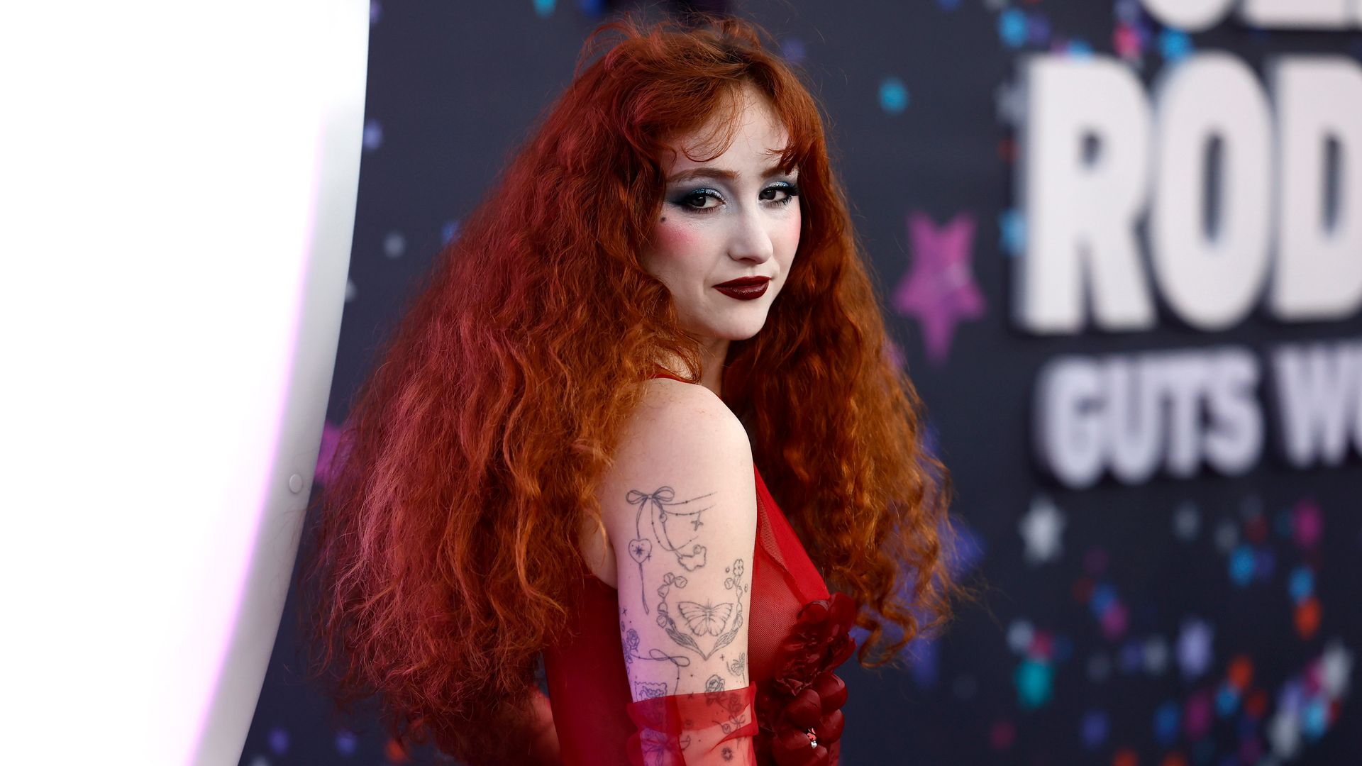 Chappell Roan's humble one bedroom home in LA is worlds apart from 40 ...