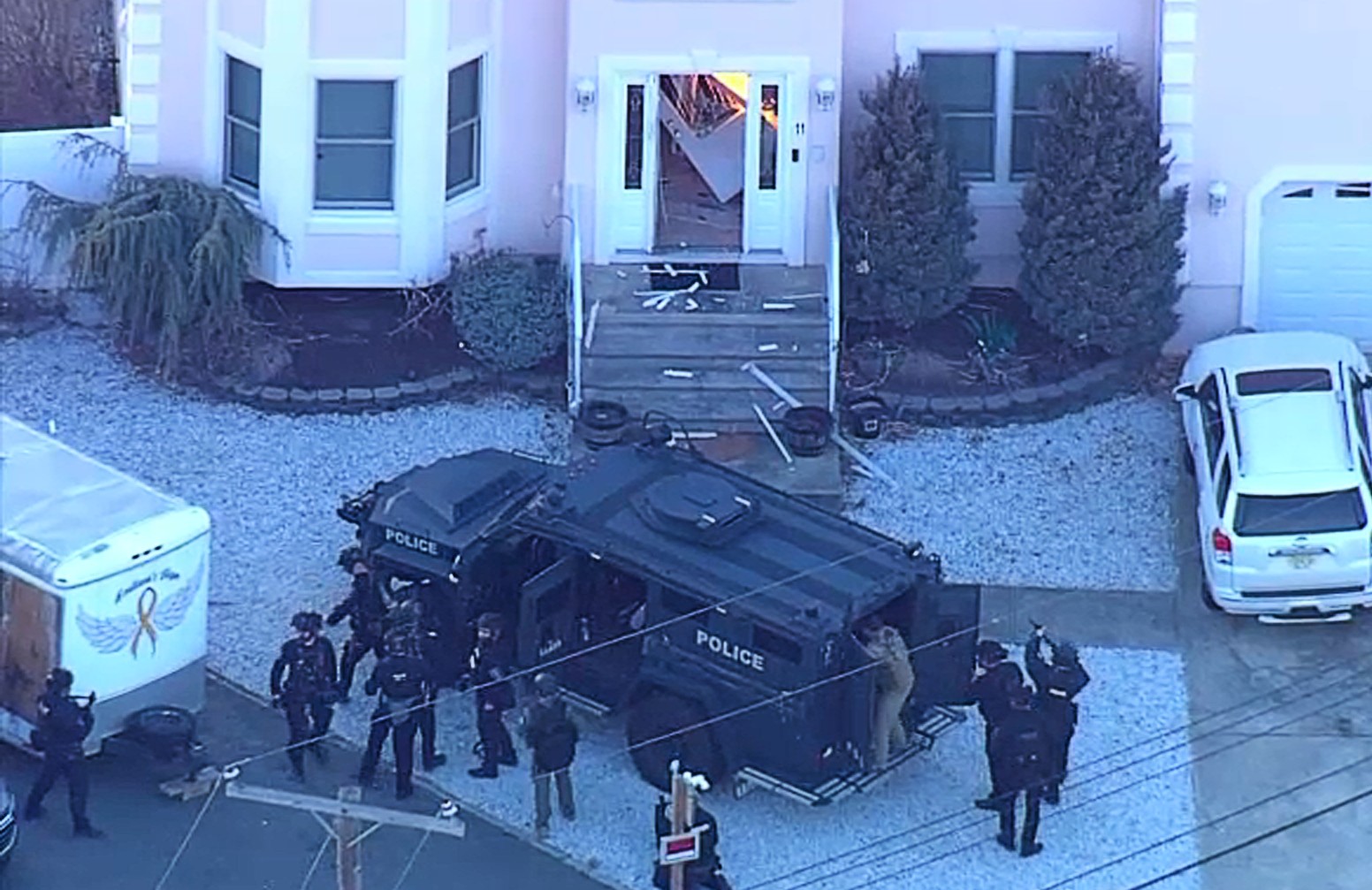 ‘Blood everywhere': 911 call reveals moments after neighbor shoots ...