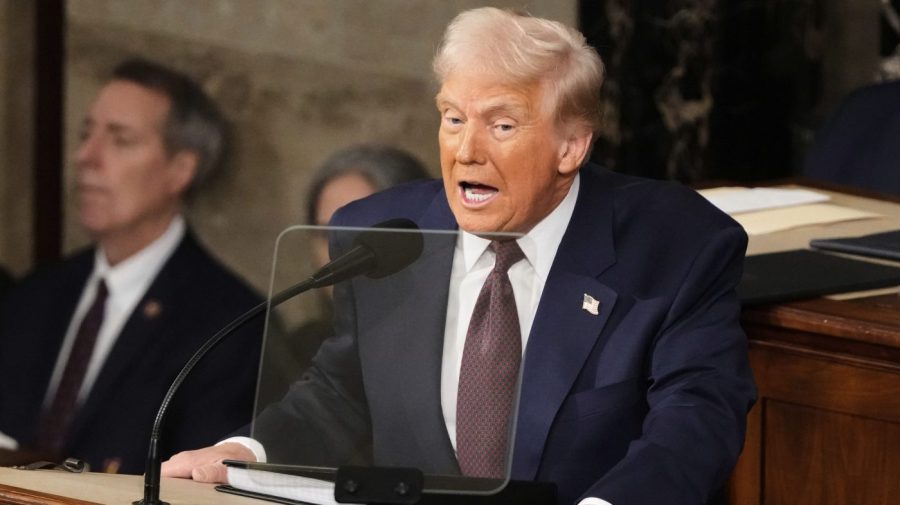 CNBC reporter: Trump’s tariffs moves ‘absolutely insane’