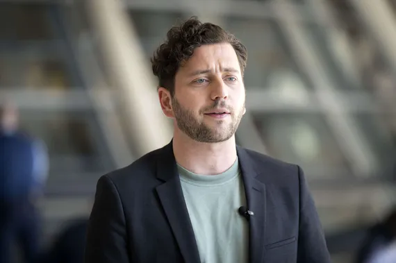 Kiristys käynnissä: Vihreät uhkaa kaataa Saksan historiallisen ...