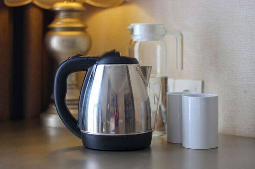 People are only just learning why kettles randomly click when not in use