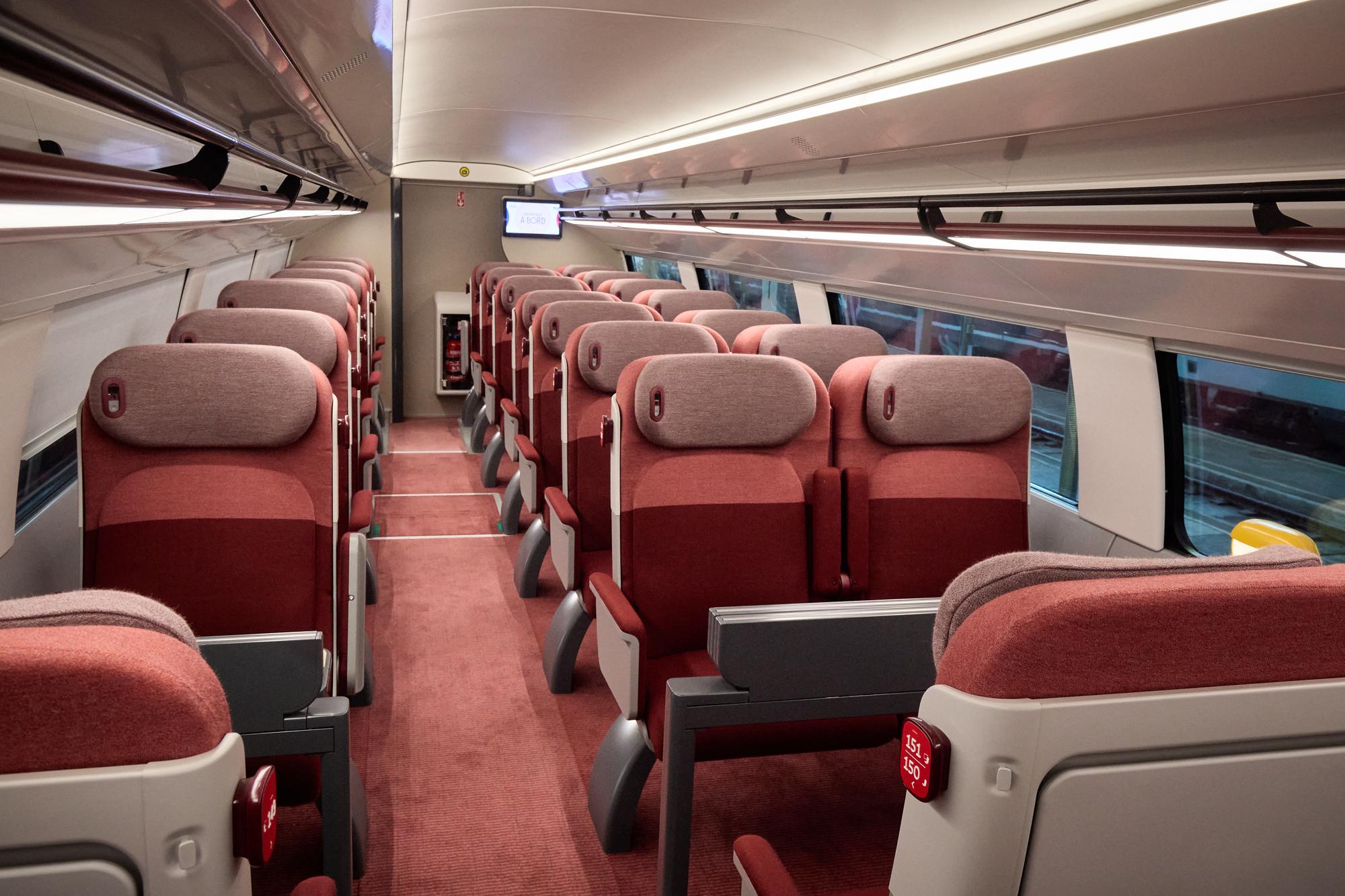 La SNCF dévoile le TGV M : voici à quoi vont ressembler les wagons à ...