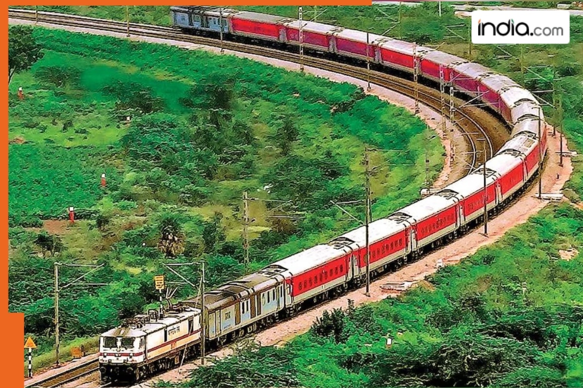 When was the first train hijacked in India? Who was behind the ...