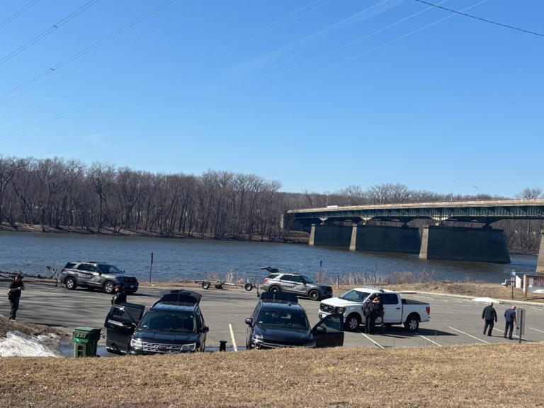 Search continues on Connecticut River for missing Daniel Callahan last ...