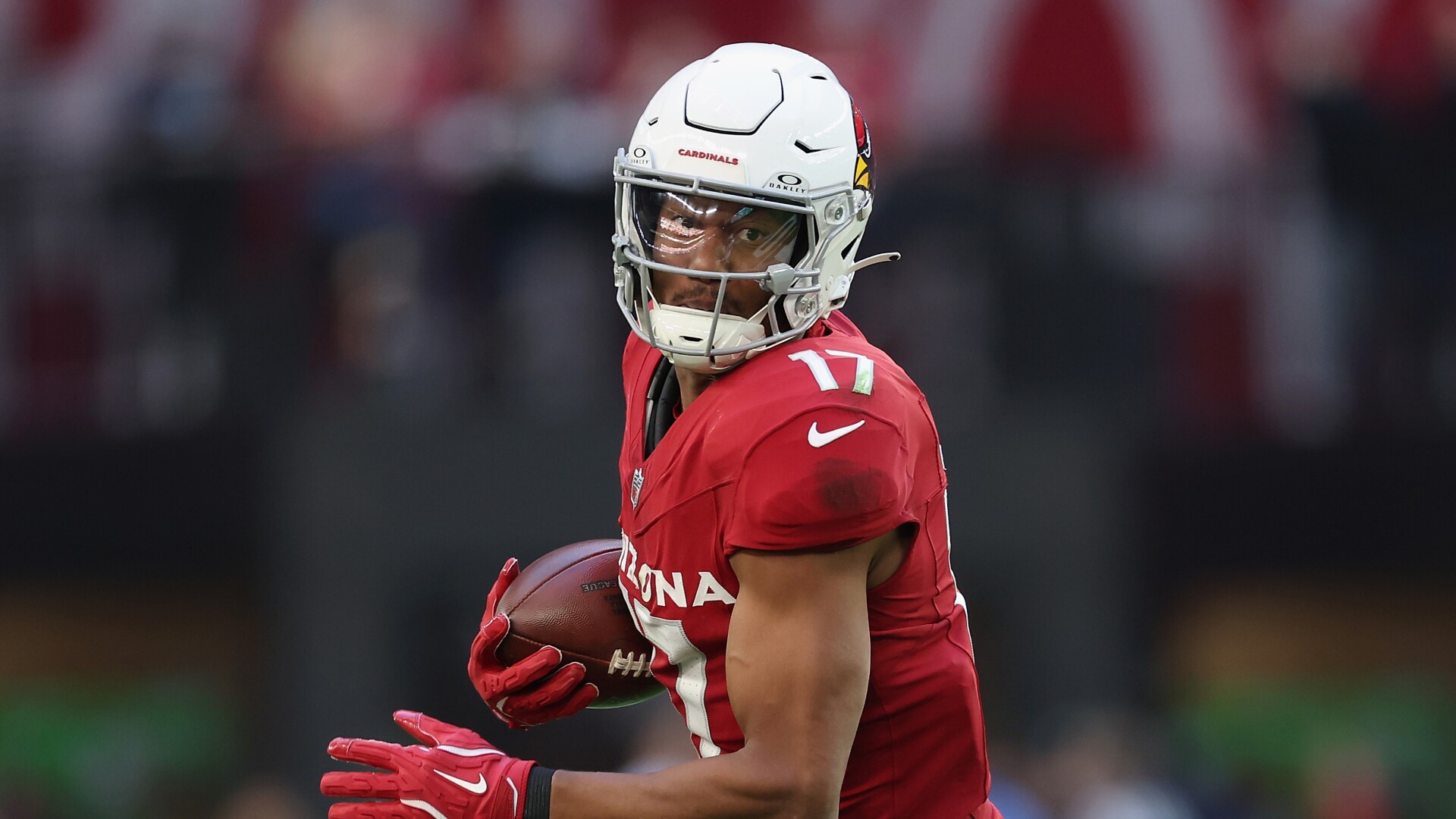 Zay Jones to re-sign with Cardinals