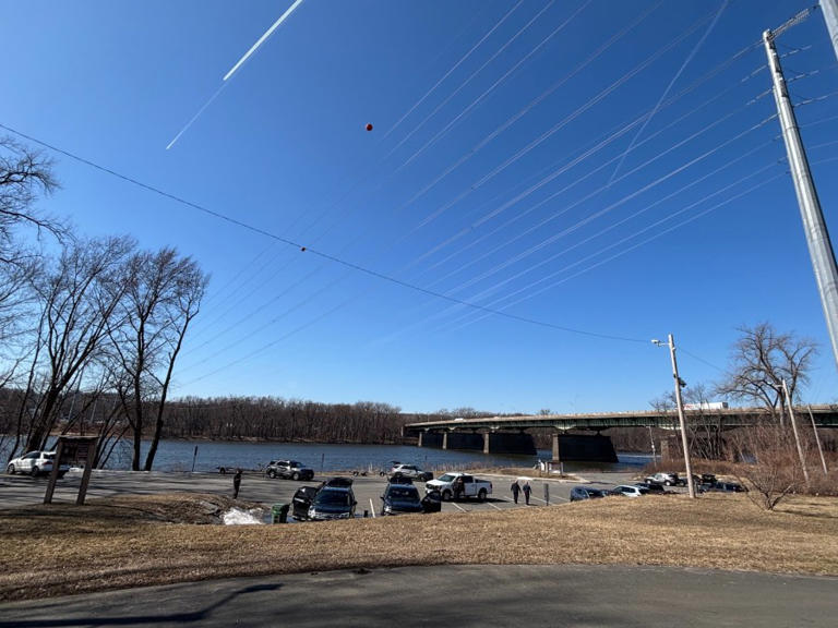 Search continues on Connecticut River for missing Daniel Callahan last ...