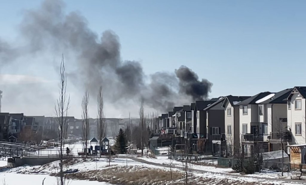 Firefighters respond to devastating house fire in southwest Airdrie