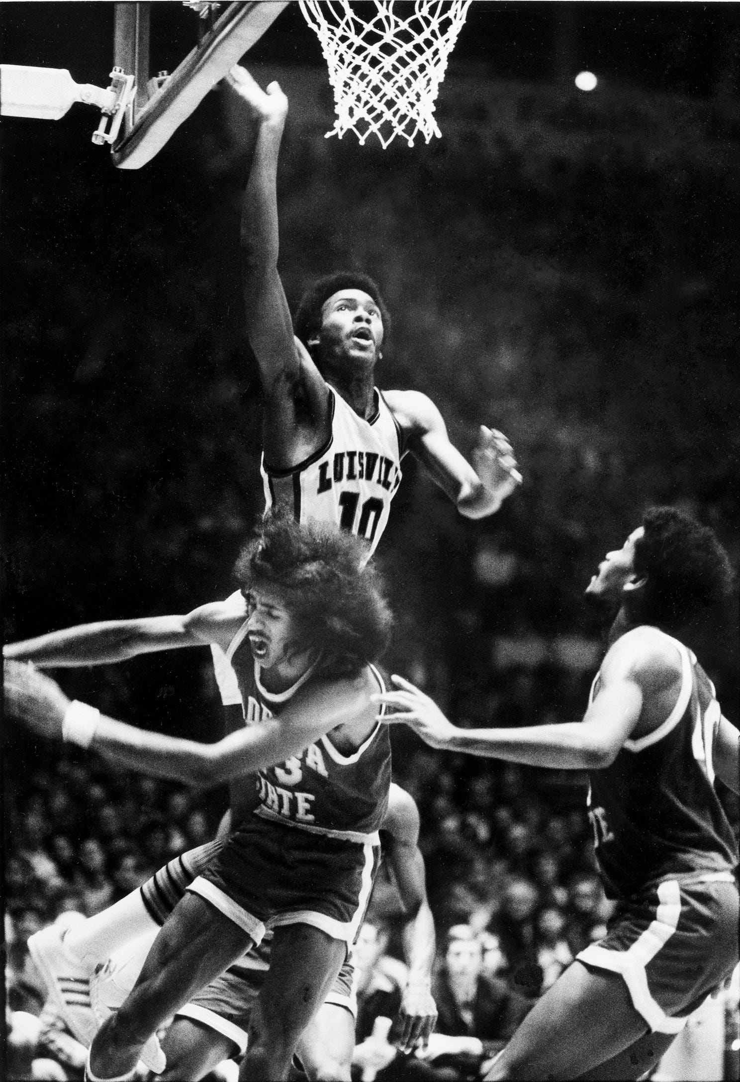 Louisville and the sports world react to the death of Junior Bridgeman