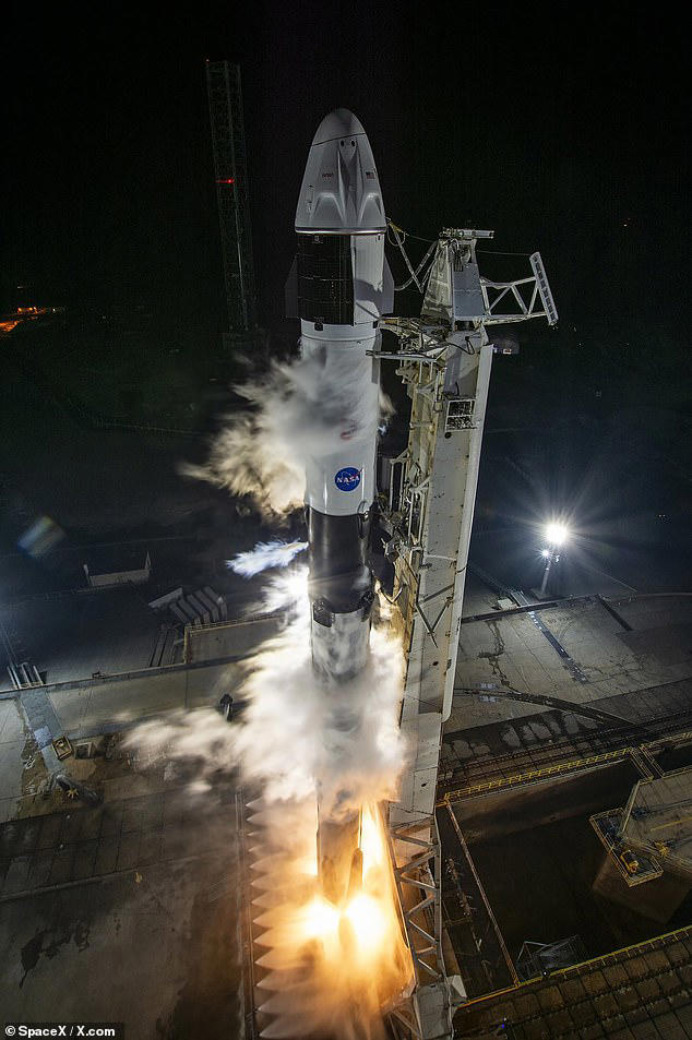 Rescue crew for NASA's stranded astronauts prepare for mission