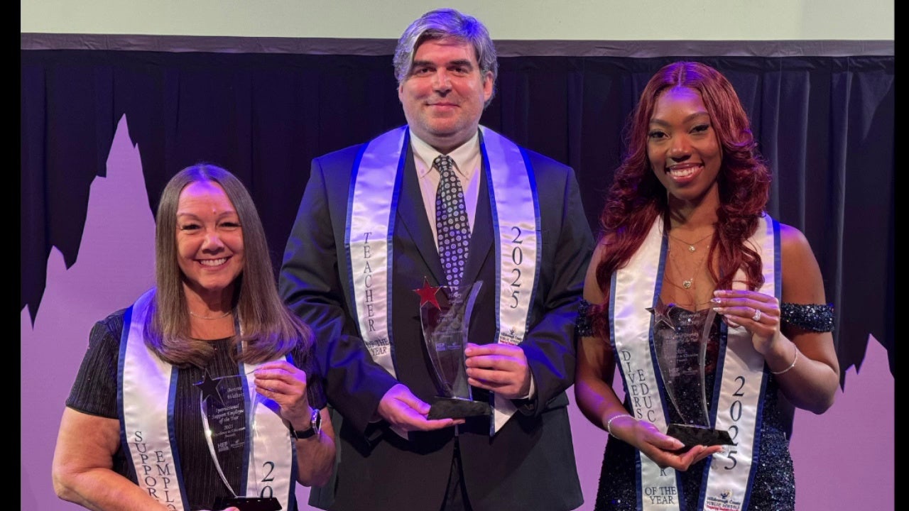 Student Success Coach earns Hillsborough County educator award