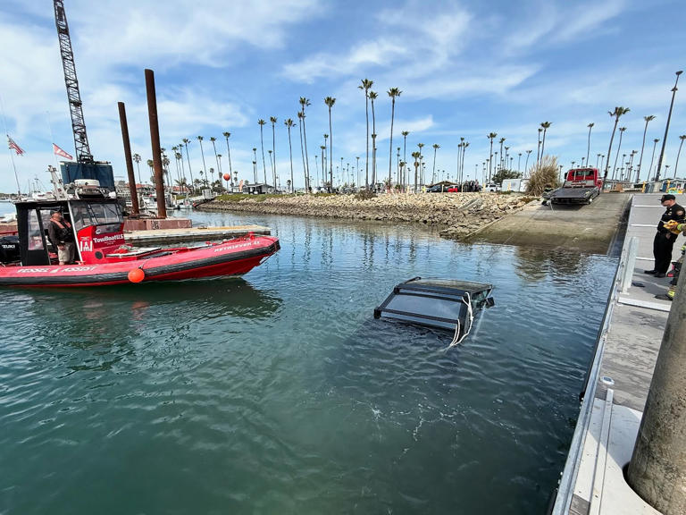 Cybertruck 'die als boot gebruikt kan worden' zinkt in haven VS