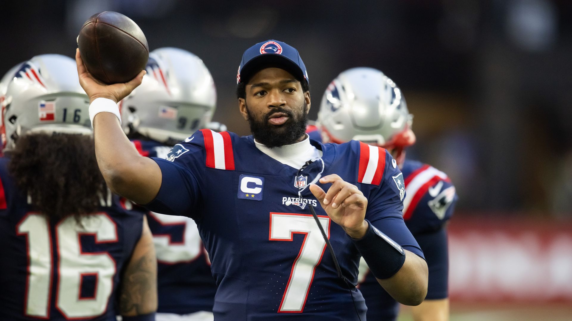 Ex-Patriots quarterback Jacoby Brissett signing with Cardinals, per report