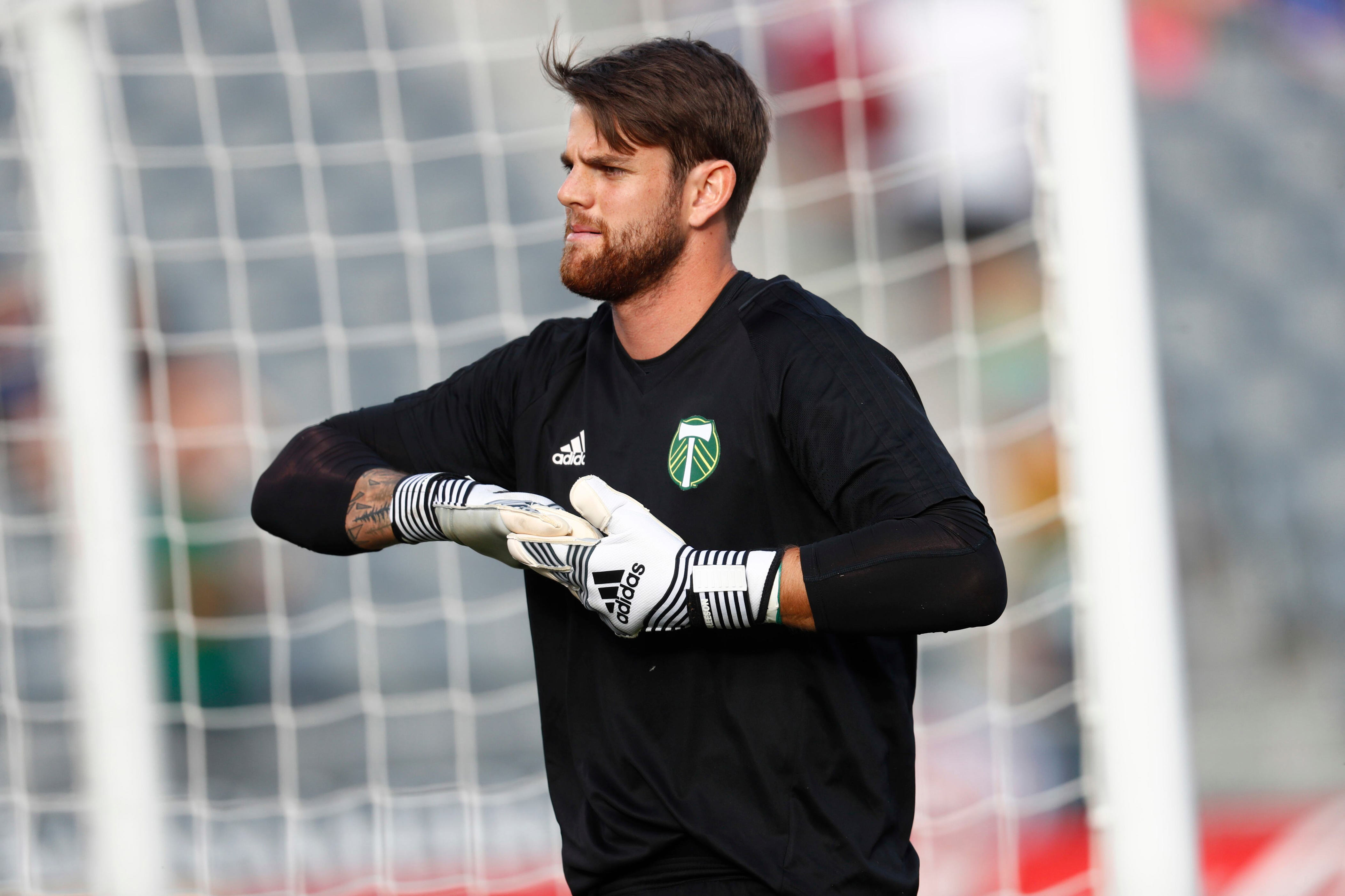 Former Timbers goalie sues team doc over medical malpractice