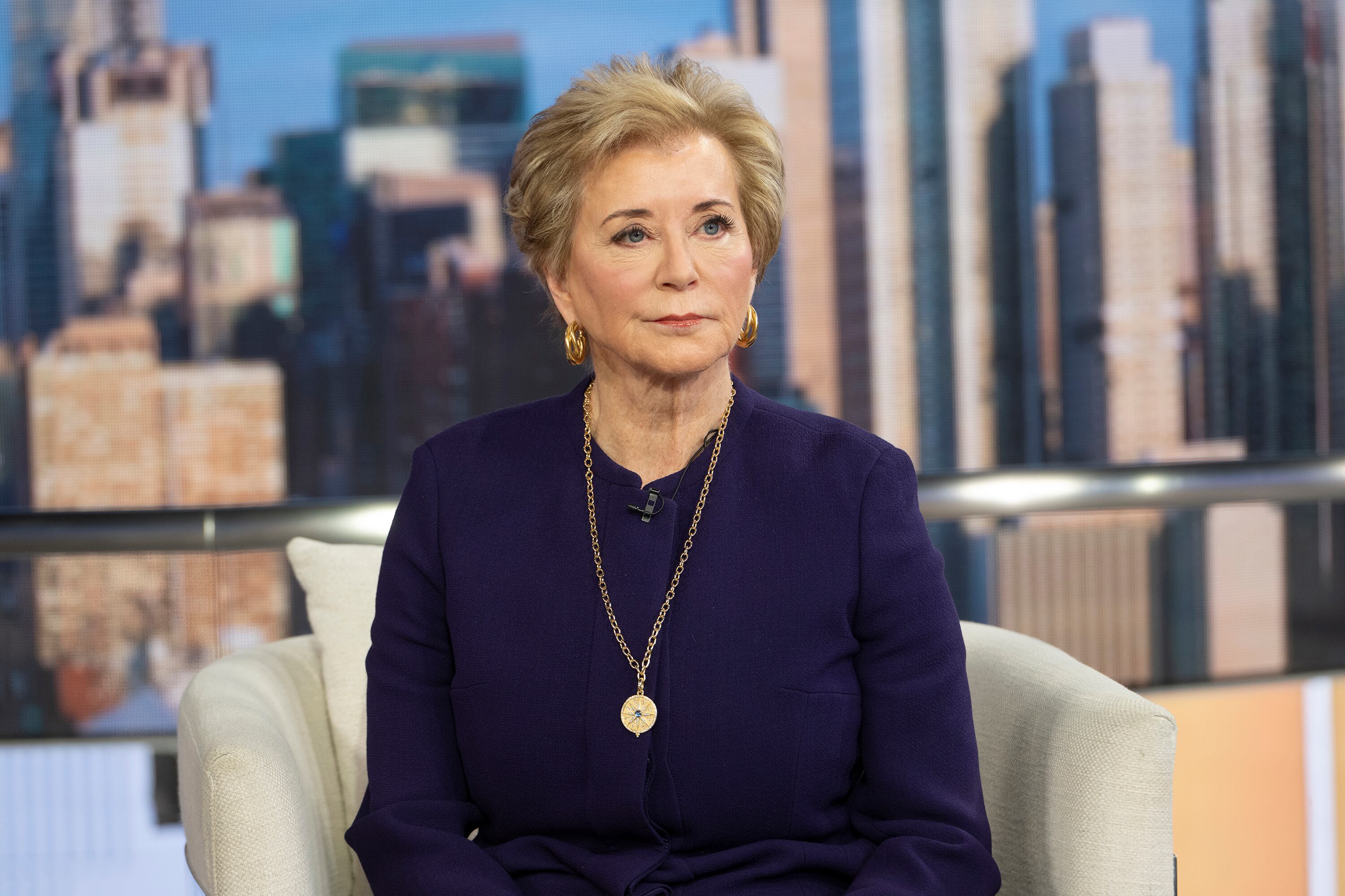 U.S. Department of Education slashes staff